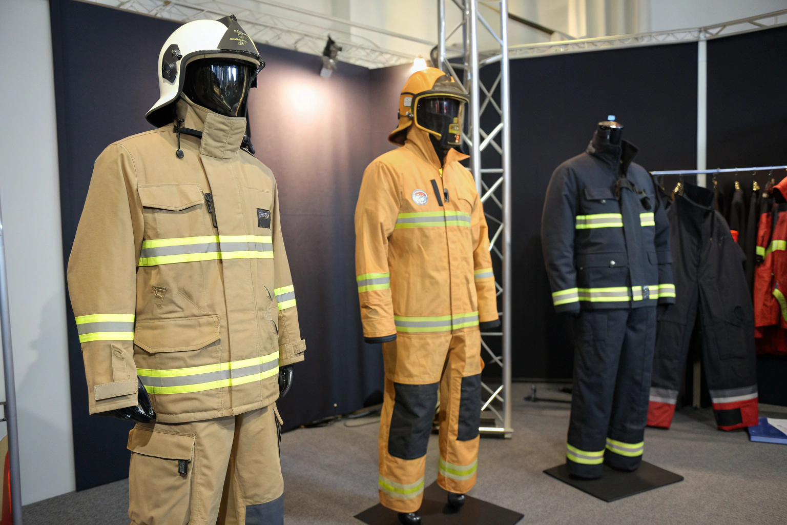What Are Best Practices For Zero-Gravity Clothing Design? - Shanghai ...